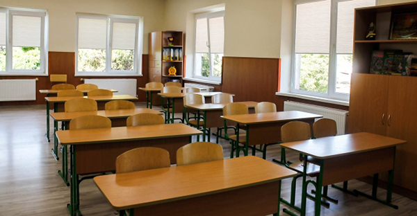 Miniszterhelyettes: A generátorral ellátott iskolák áramszünet esetén ...